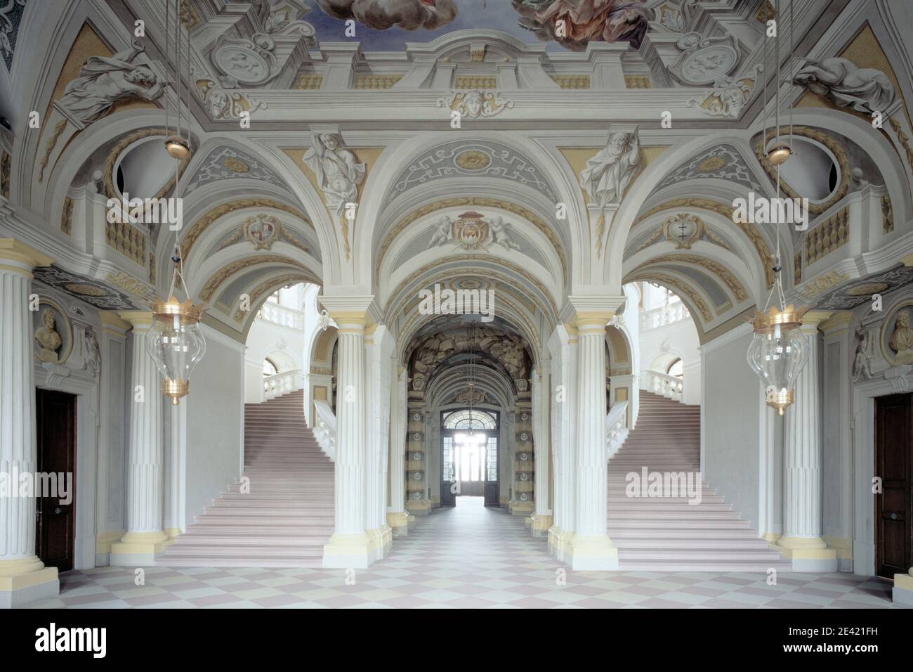 Vestibül, Blick nach Westen in das Treppenhaus Stock Photo - Alamy