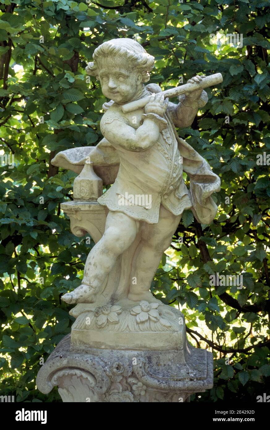 Putto skulptur hi-res stock photography and images - Alamy