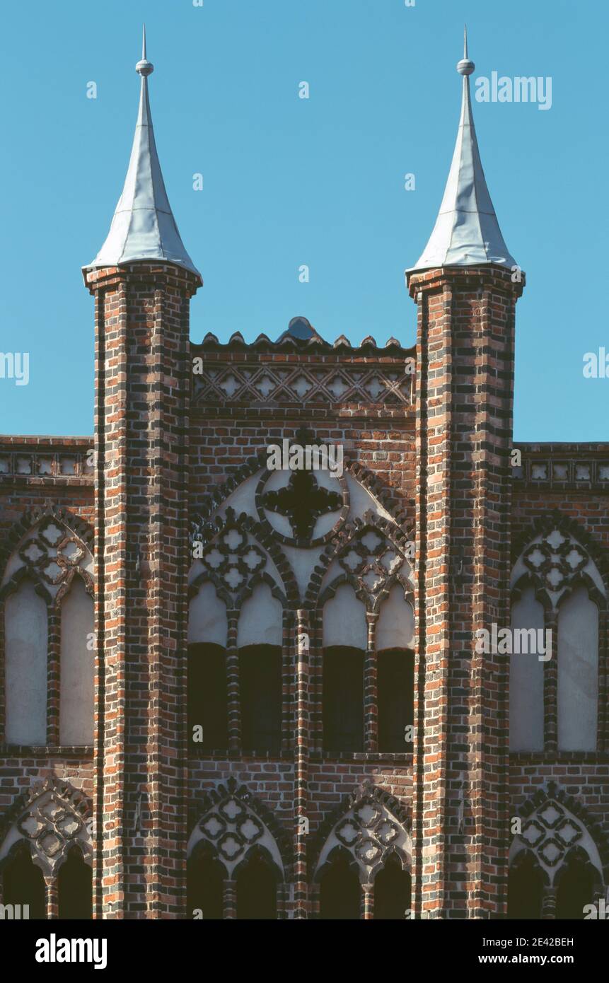 Ziegelstein giebel hi-res stock photography and images - Alamy