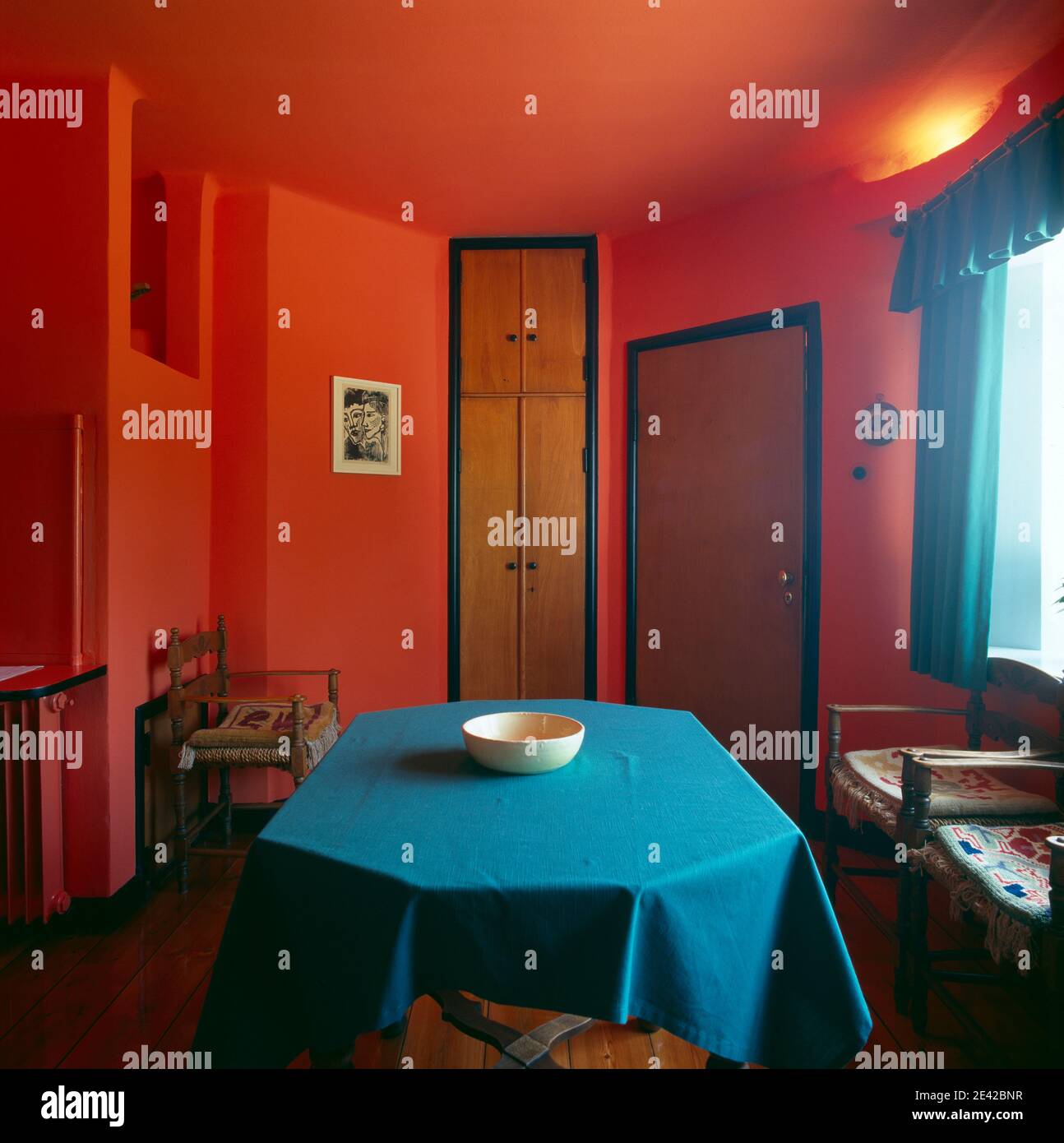 Rote farbe hi-res stock photography and images - Alamy