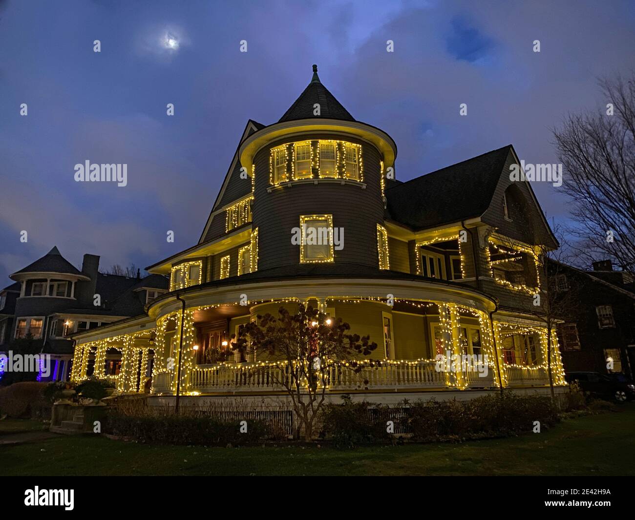 Victorian Christmas Lights