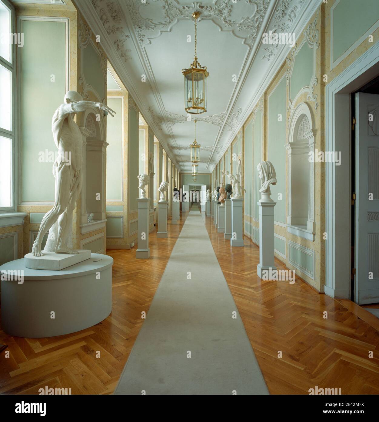 Schloss flur hi-res stock photography and images - Alamy