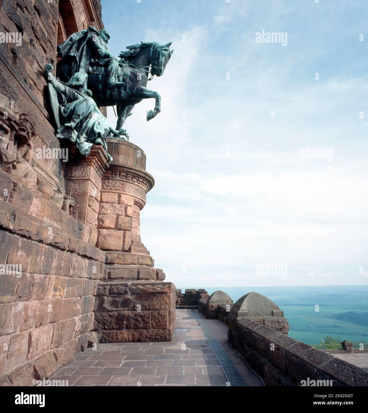 Kyffhaeuser monument kaiser wilhelm hi-res stock photography and images ...
