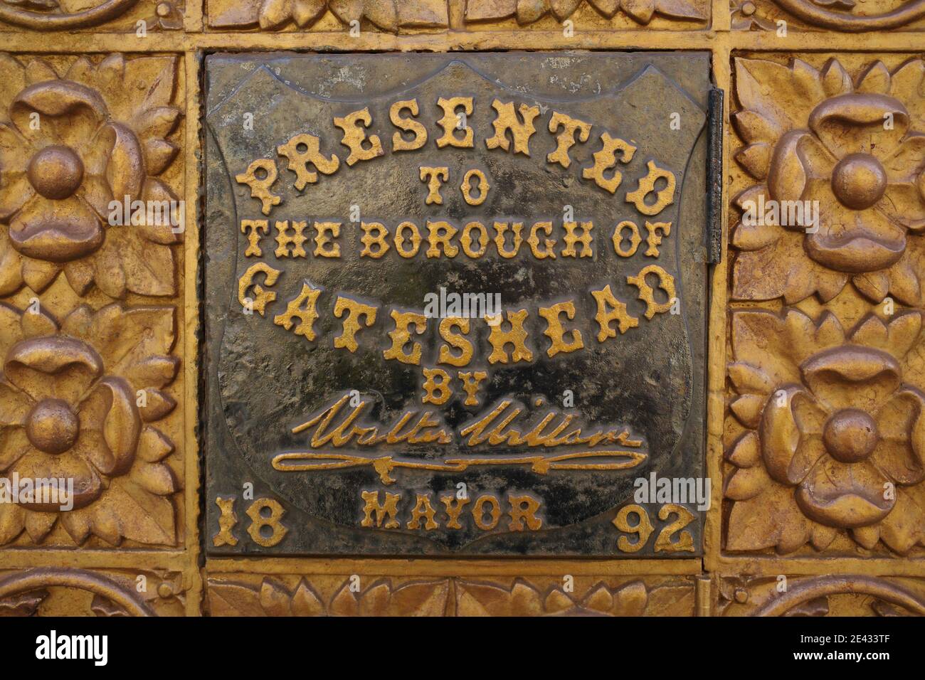 Gateshead town hall hi-res stock photography and images - Alamy