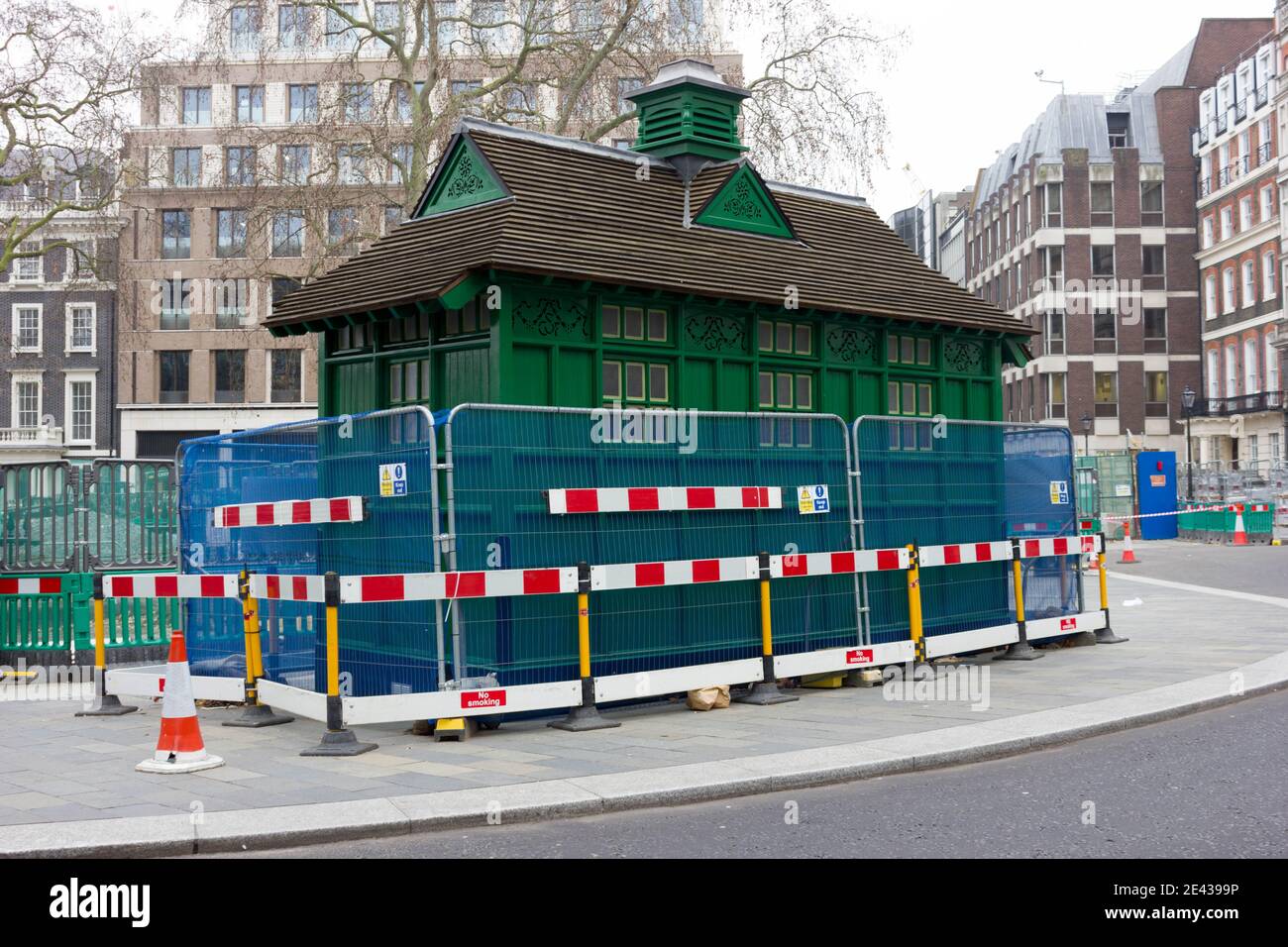 public house kiosk is being built at hanover square london Stock Photo ...