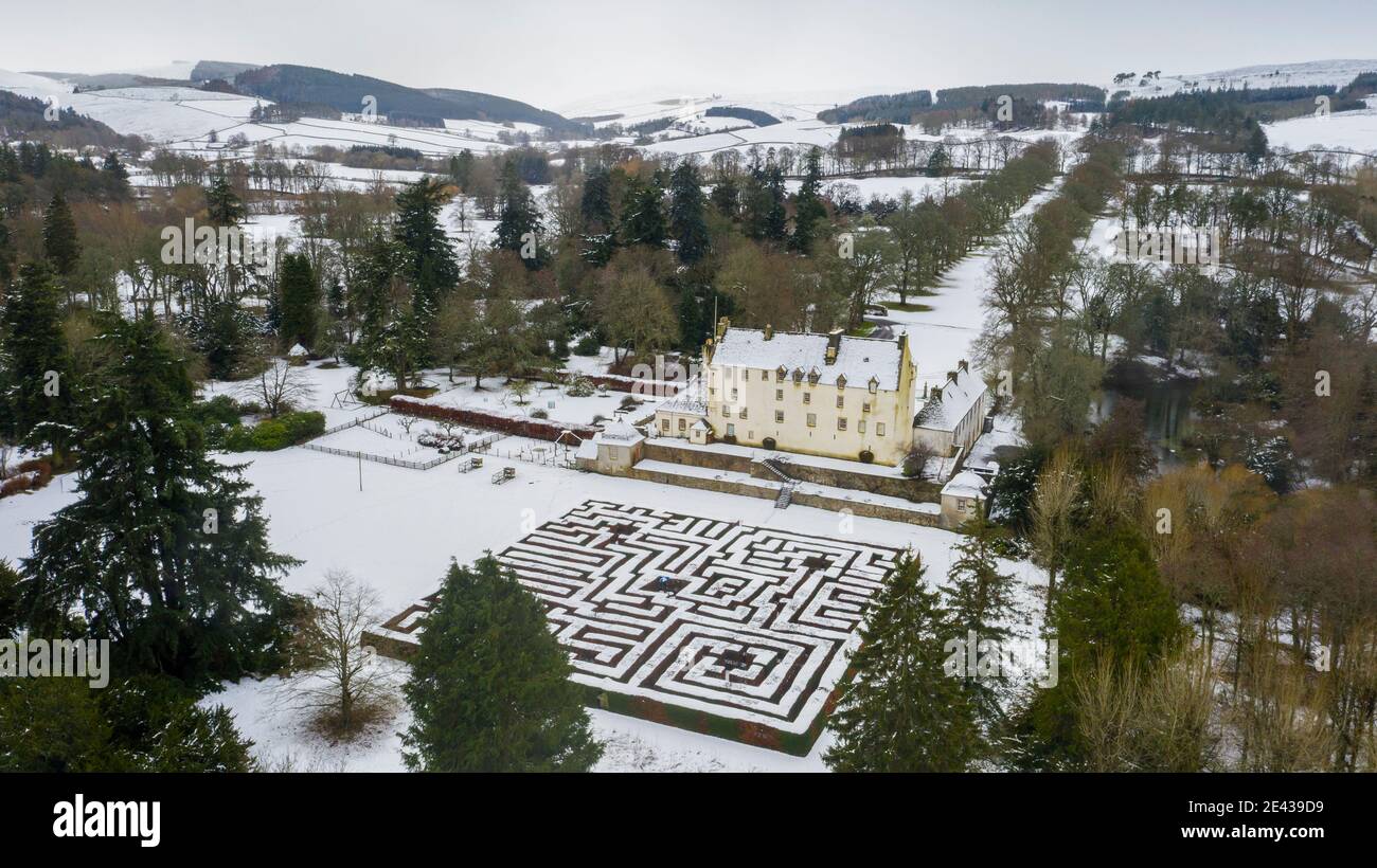 Giant maze hi-res stock photography and images - Alamy