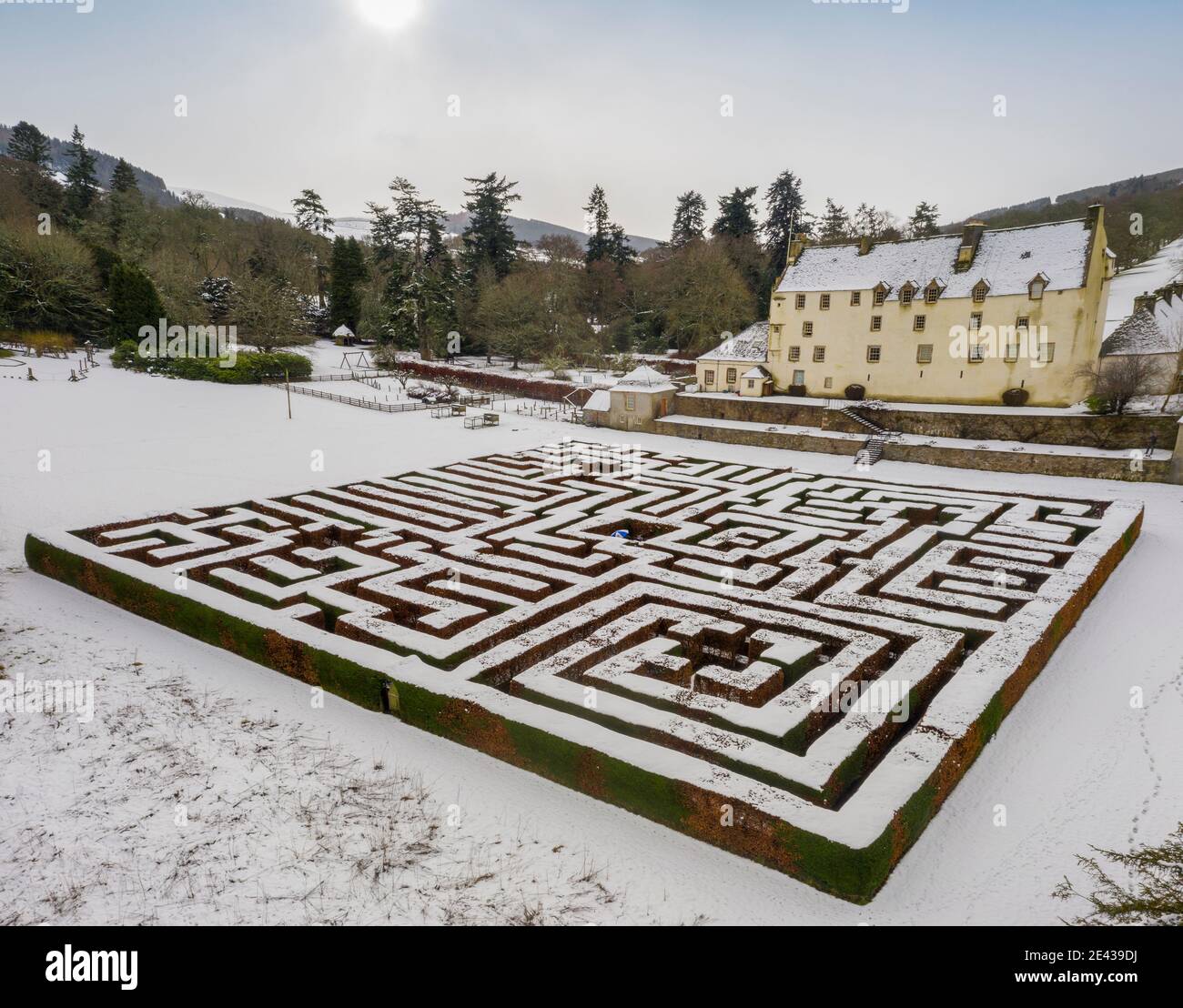 Kings and queens of scotland hi-res stock photography and images - Alamy