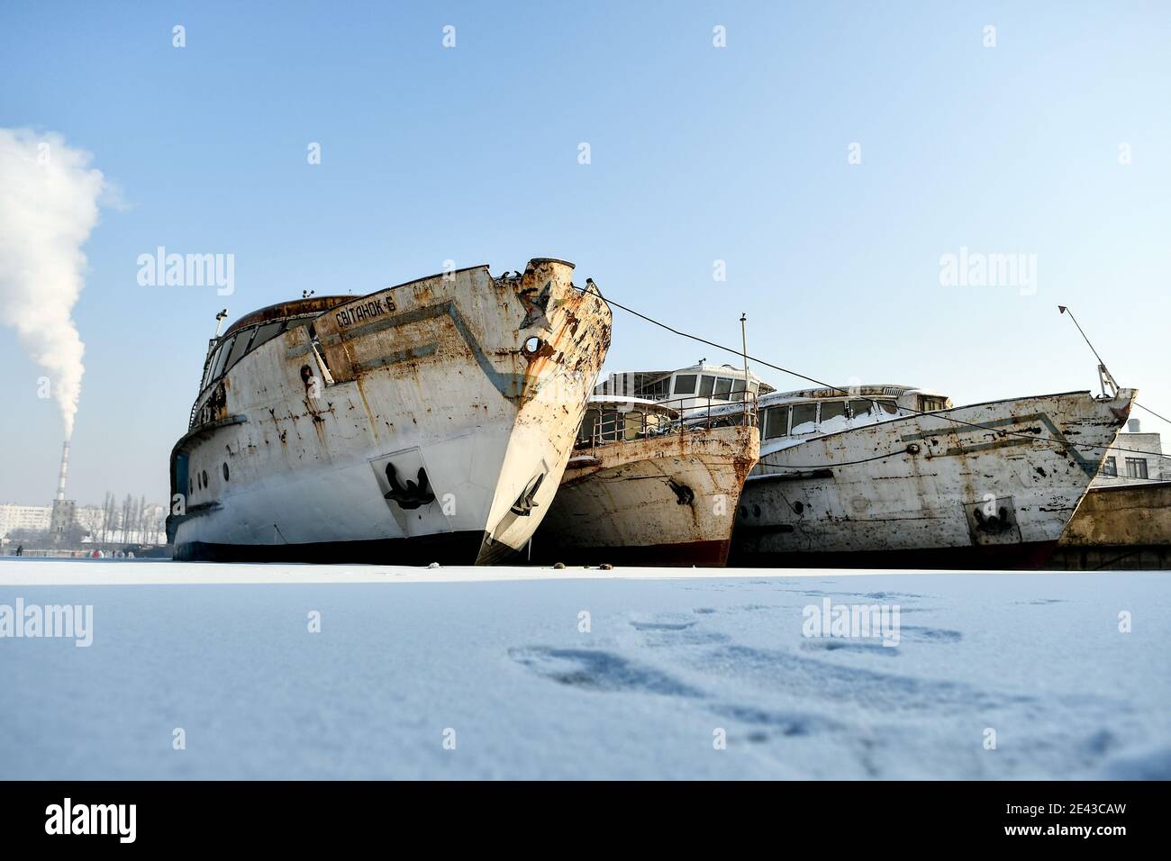 Non Exclusive: ZAPORIZHZHIA, UKRAINE - JANUARY 20, 2021 - Old vessels ...