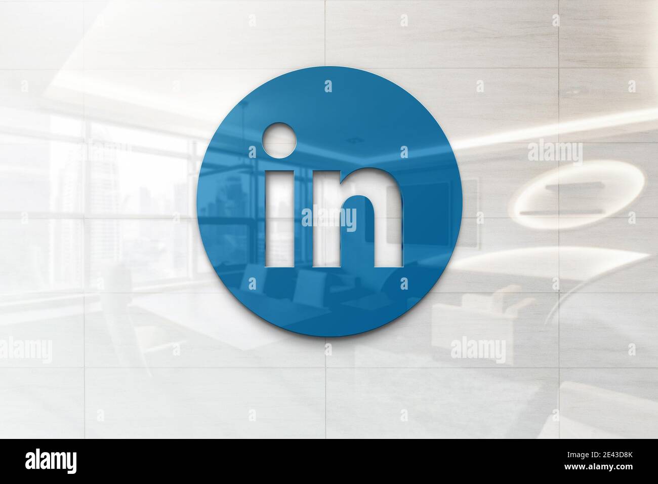 Linkedin logo hi-res stock photography and images - Alamy