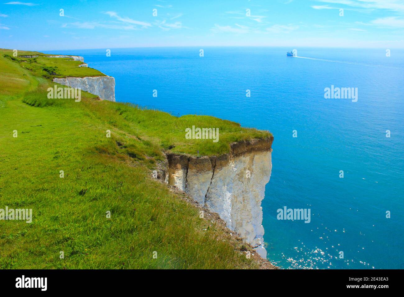 The White Cliffs of Dover, part of the North Downs formation, is the ...