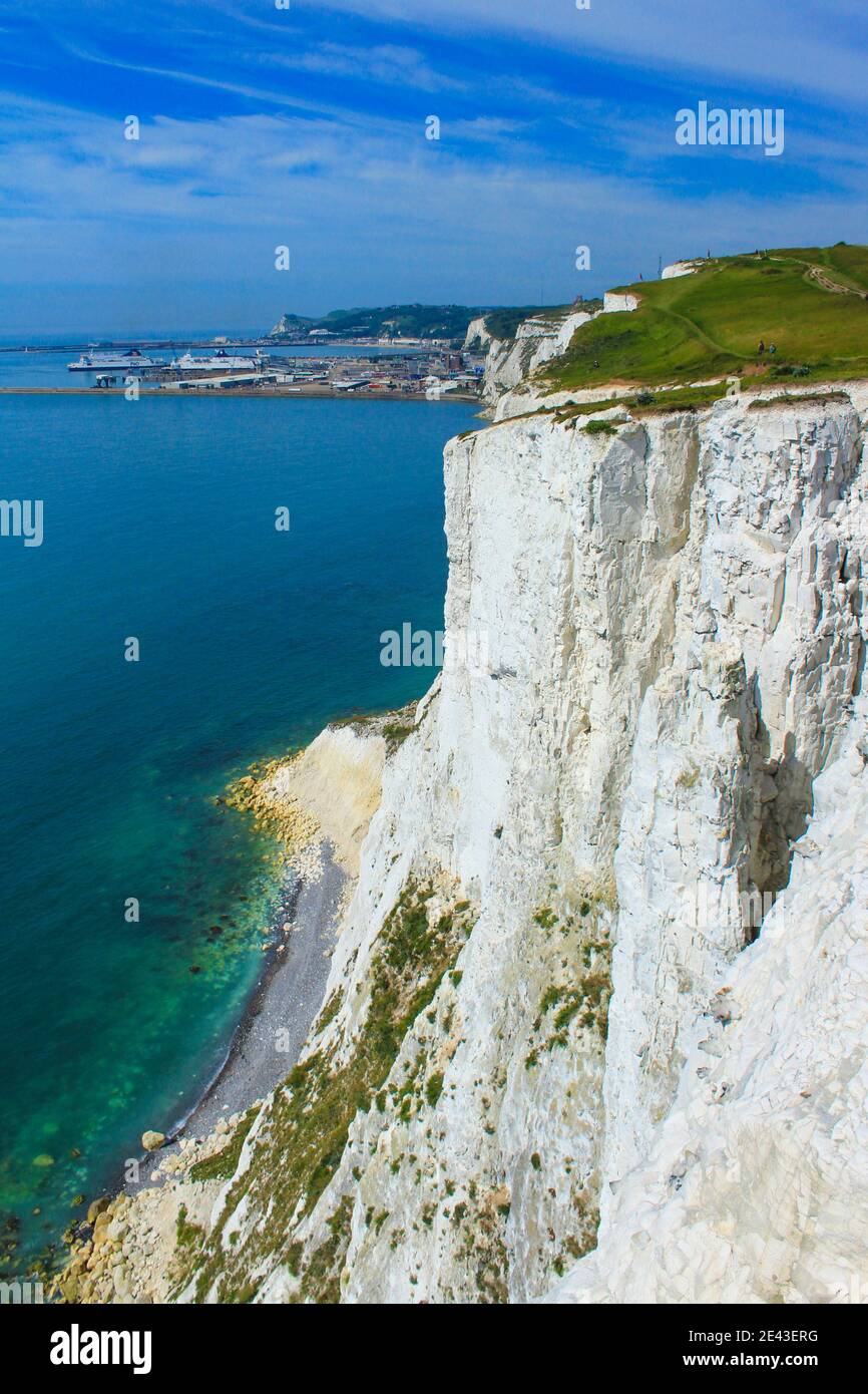 The White Cliffs of Dover, part of the North Downs formation, is the ...