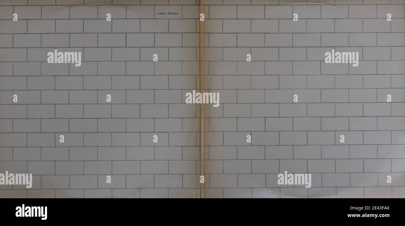 Cover of famous pink floyd record hi-res stock photography and images ...