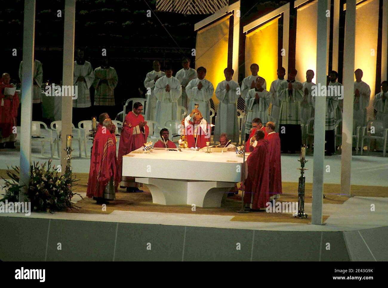 Pope John Paul II In Los Angeles, CA. 1987 Credit: Ralph Dominguez ...