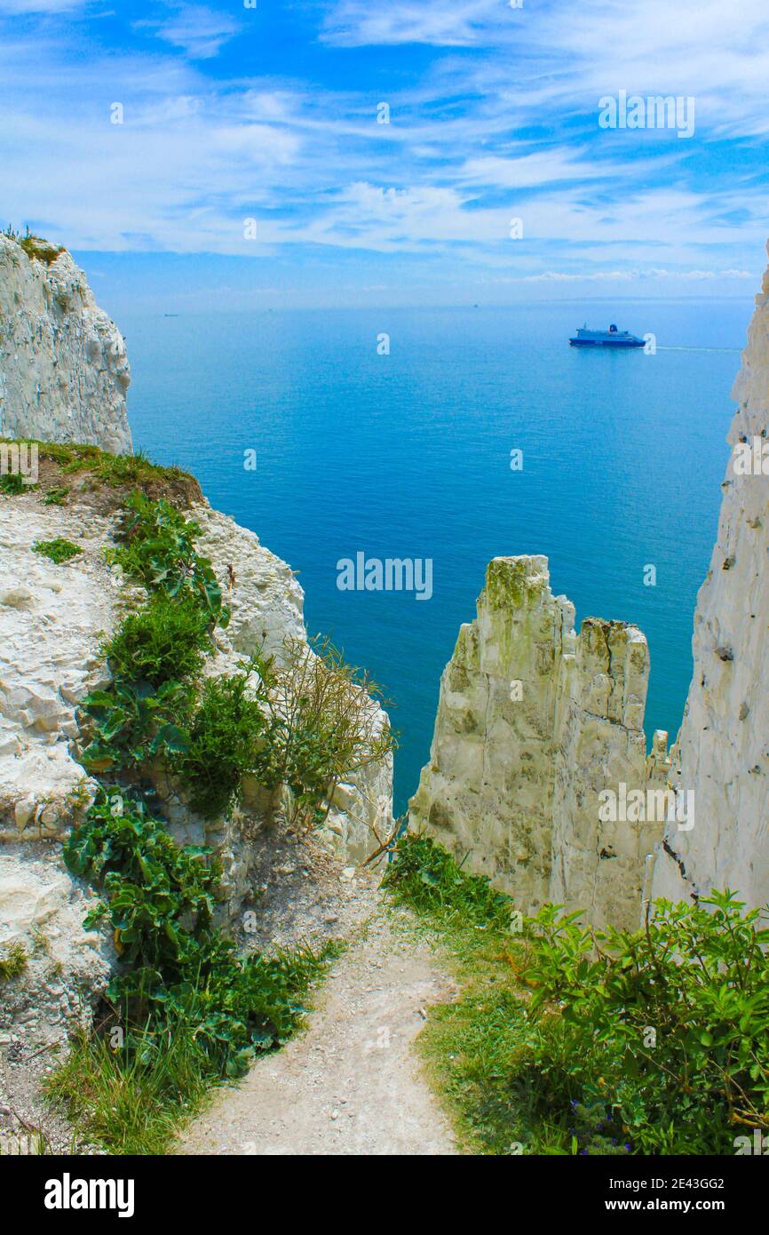 The White Cliffs of Dover, part of the North Downs formation, is the ...