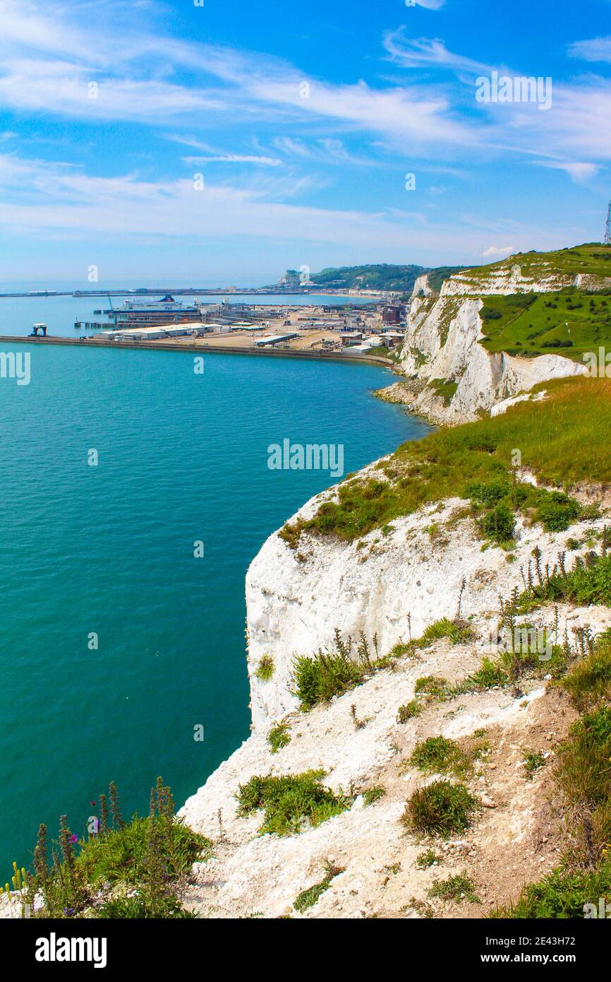 The White Cliffs of Dover, part of the North Downs formation, is the ...