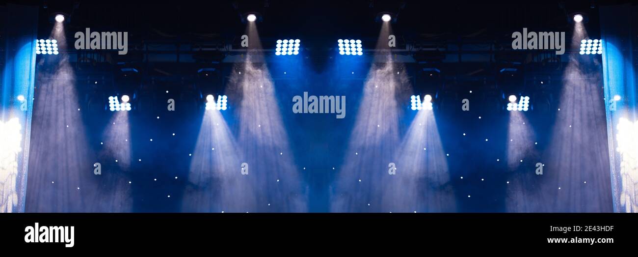 Stage light and smoke on stage, lighting and spotlights Stock Photo - Alamy