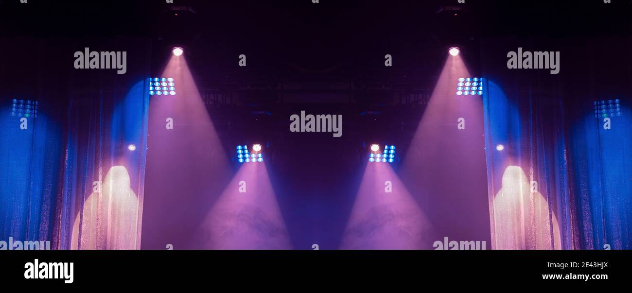 Stage light and smoke on stage, lighting and spotlights Stock Photo - Alamy
