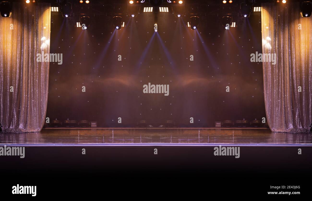 Stage light and smoke on stage, lighting and spotlights Stock Photo - Alamy