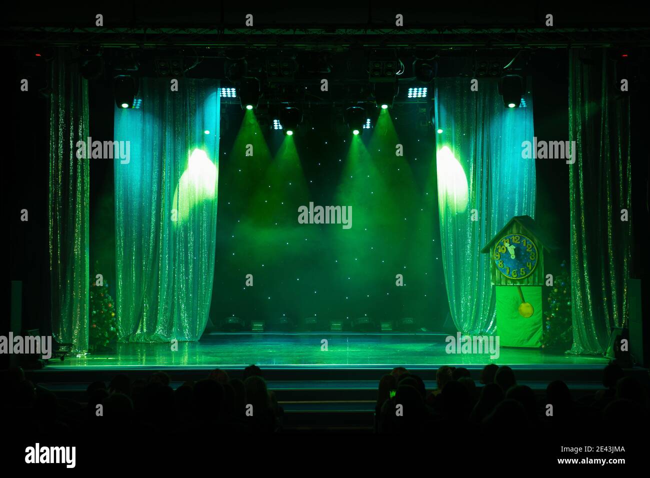 Stage light and smoke on stage, lighting and spotlights Stock Photo - Alamy