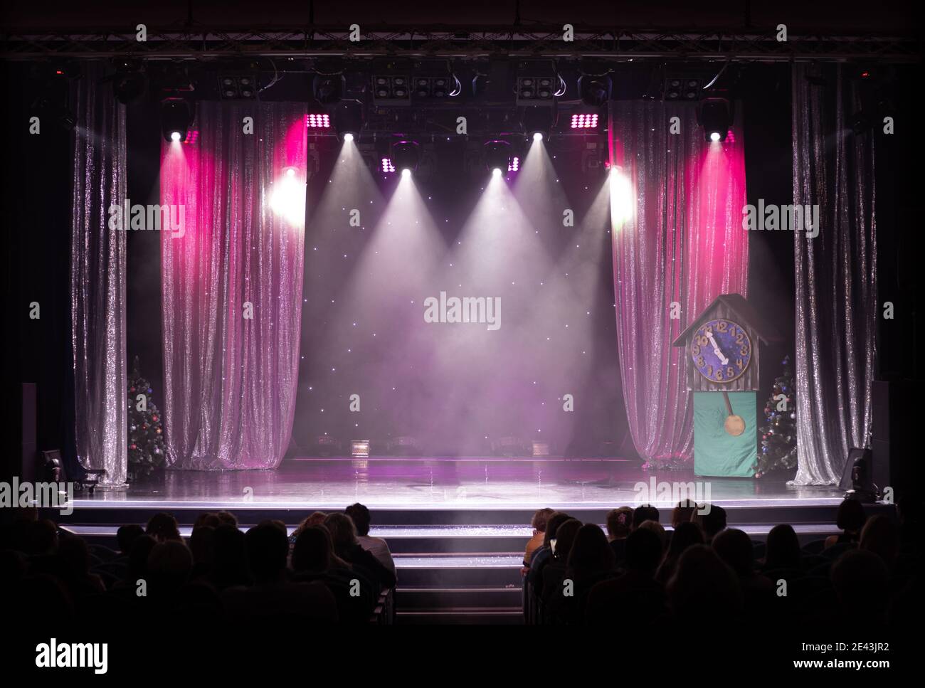 Stage light and smoke on stage, lighting and spotlights Stock Photo - Alamy