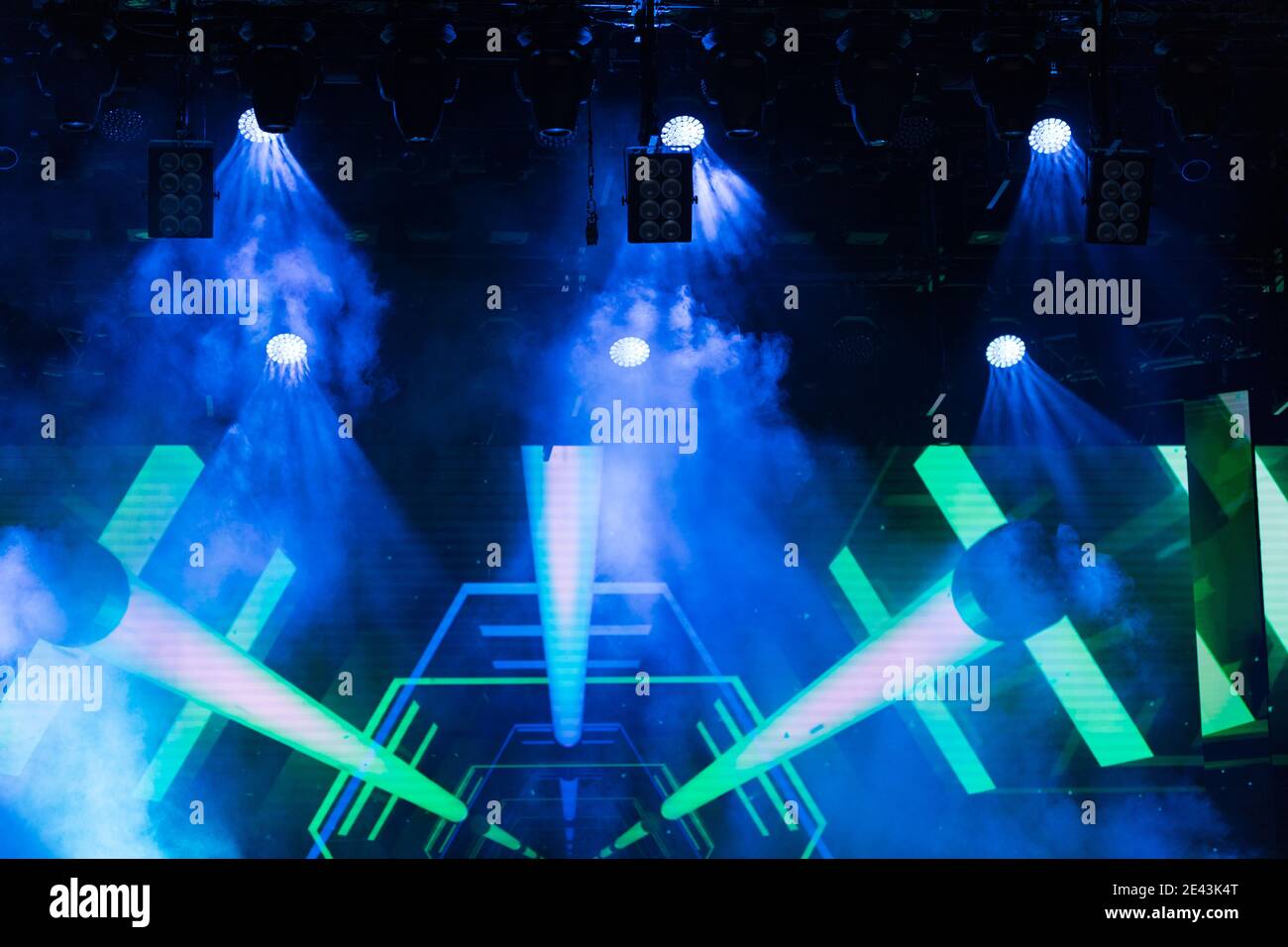 Stage light and smoke on stage, lighting and spotlights Stock Photo - Alamy