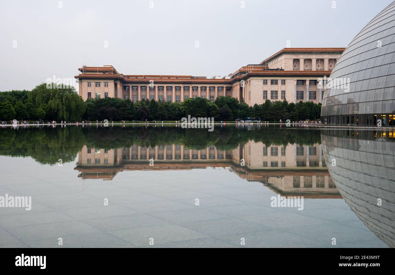 Modern opera house hi-res stock photography and images - Alamy