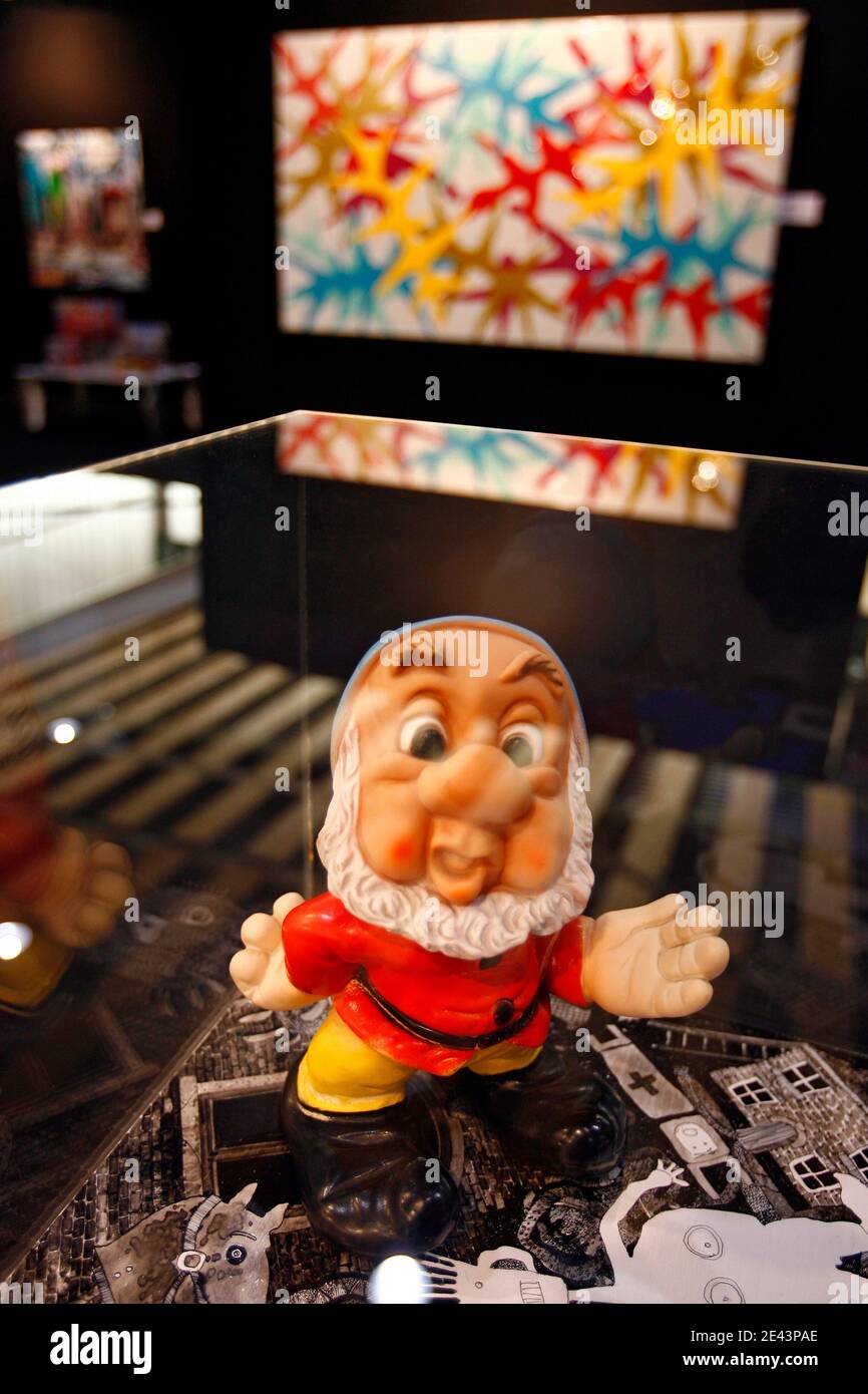 Visite les differentes galeries de la deuxieme edition de Lille Art ...