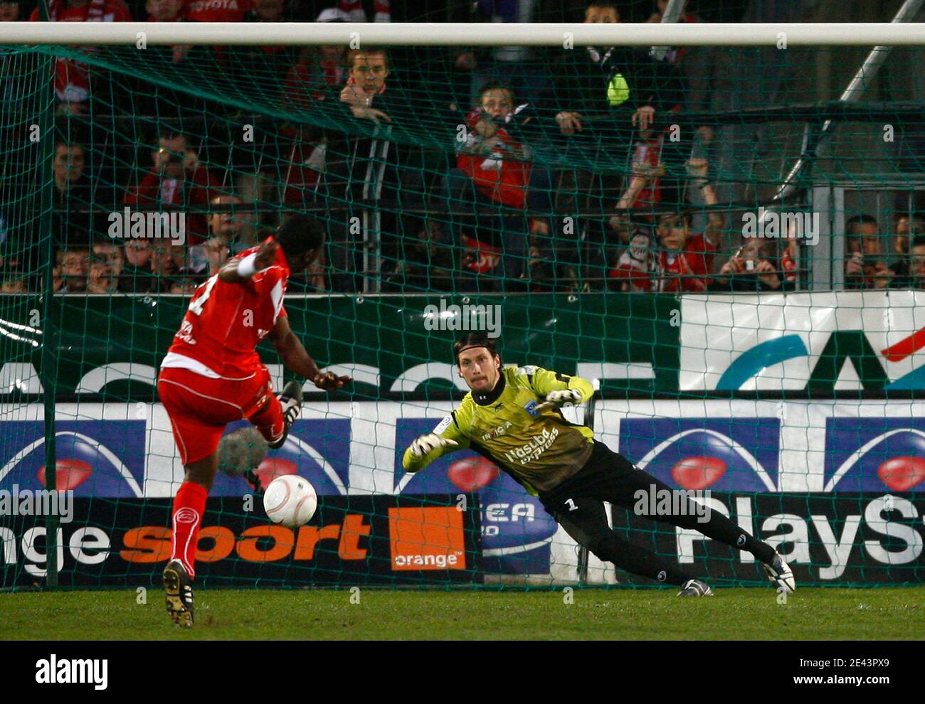 Jean claude darcheville hi-res stock photography and images - Alamy