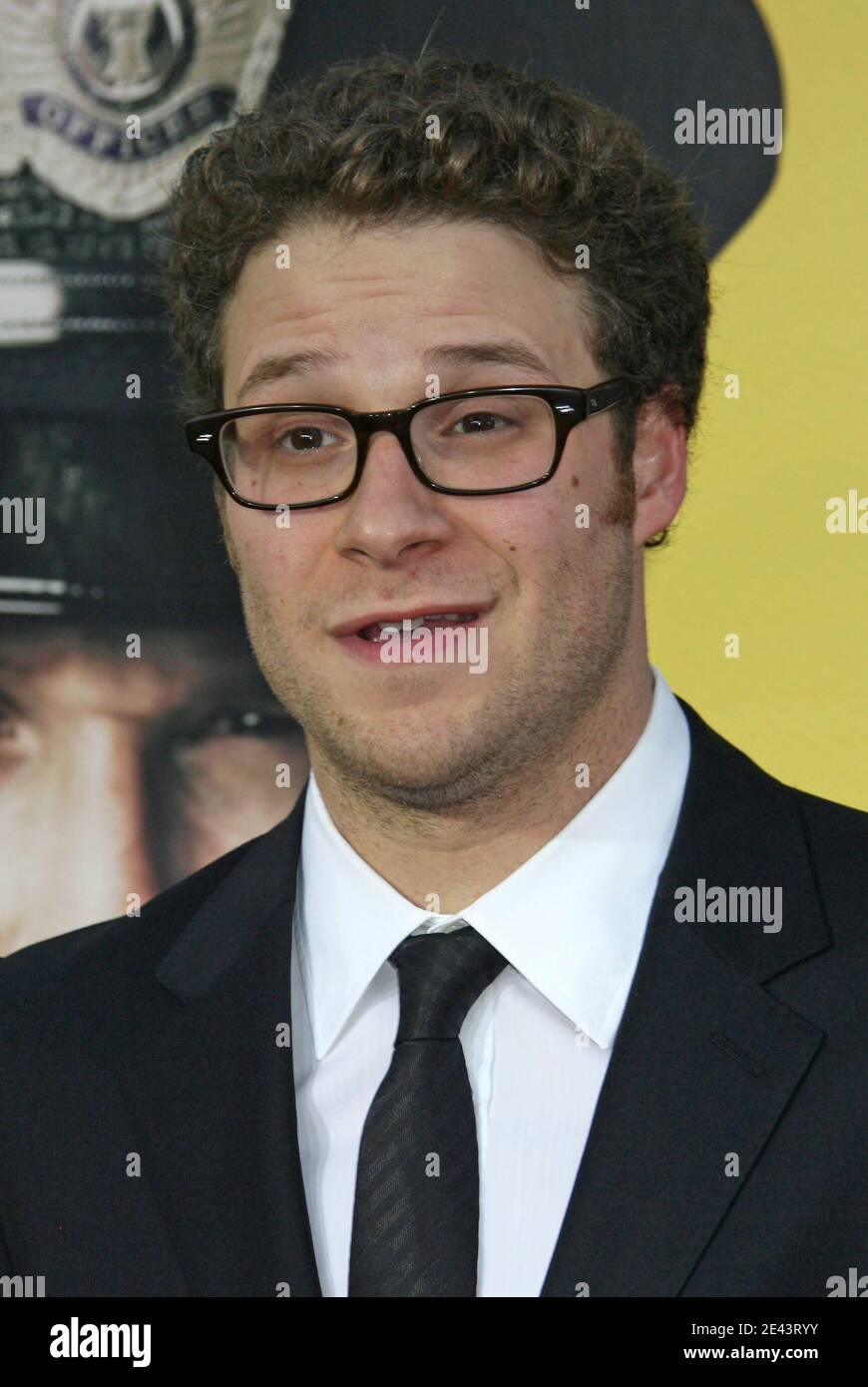 Seth Rogen arrives at the Premiere for Observe And Report at Grauman's ...
