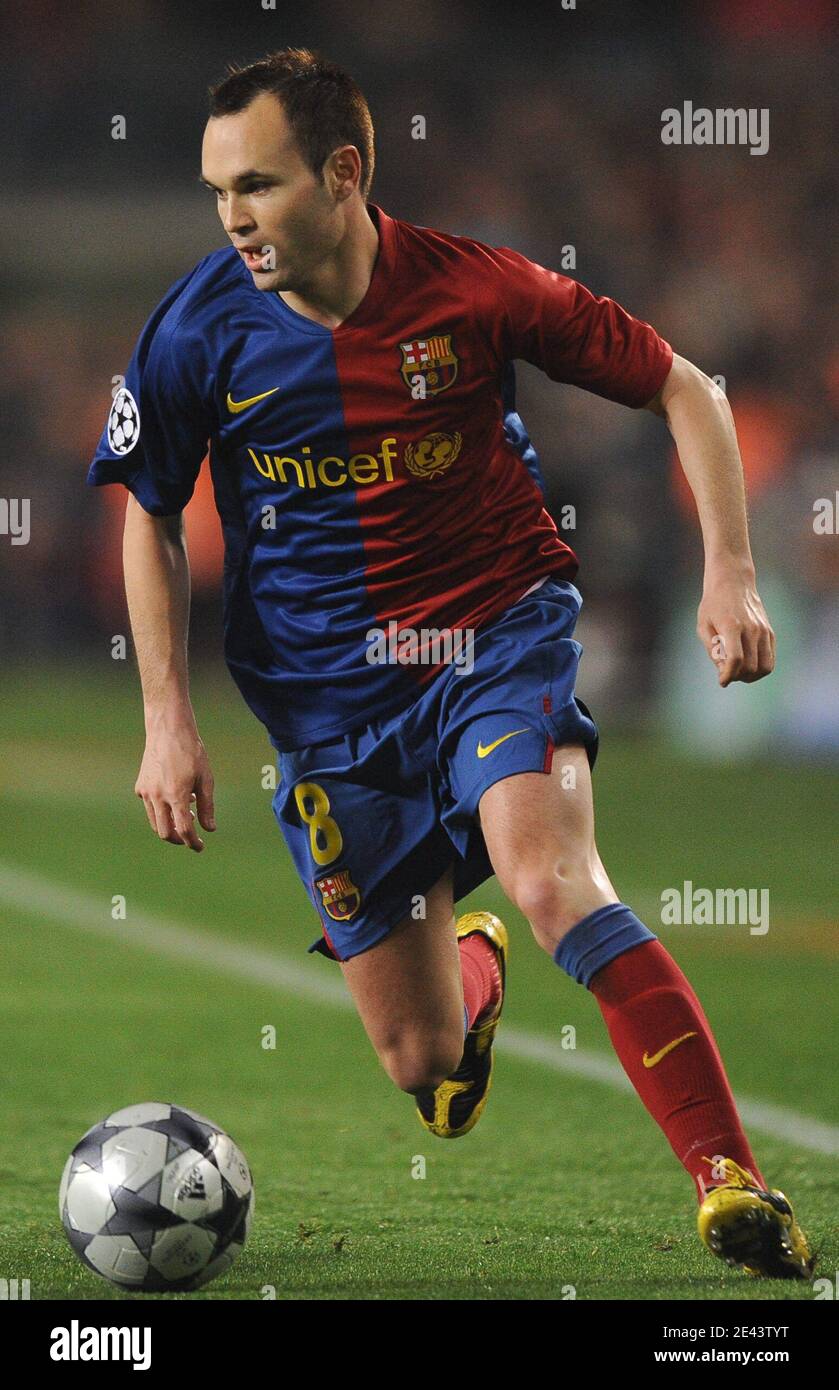 Iniesta 2009 hi-res stock photography and images - Alamy