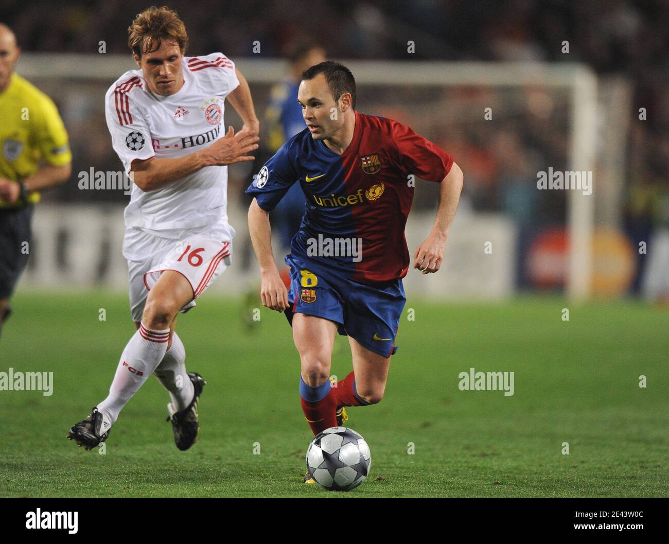 Iniesta 2009 hi-res stock photography and images - Alamy
