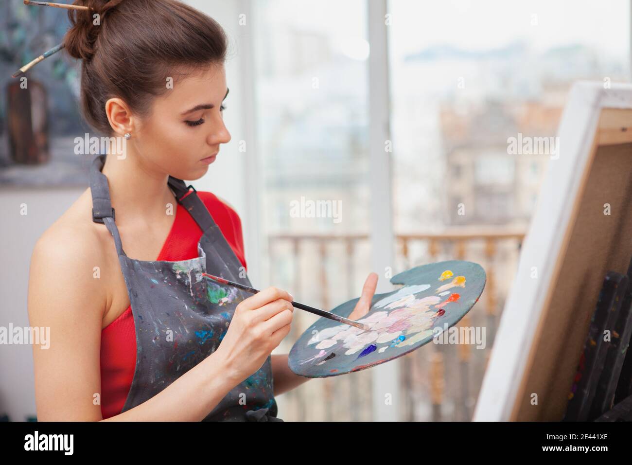 Painting Class Art Gallery High Resolution Stock Photography and Images ...
