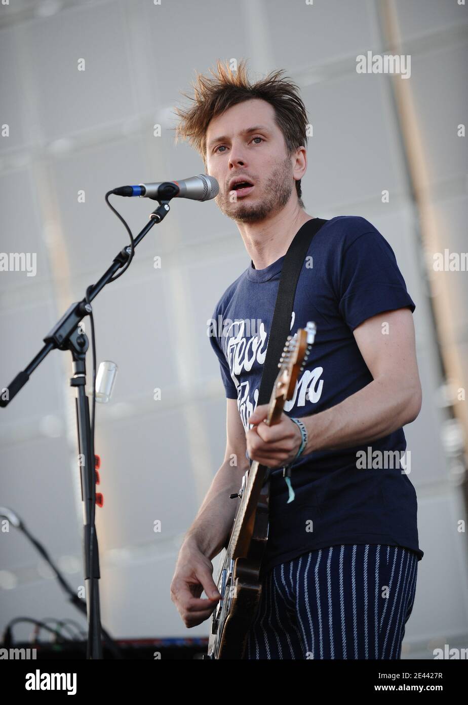 Alex Kapranos of Franz Ferdinand performs at the 2009 Coachella Valley ...