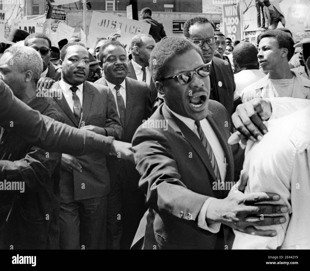 1968 memphis sanitation workers Black and White Stock Photos & Images ...