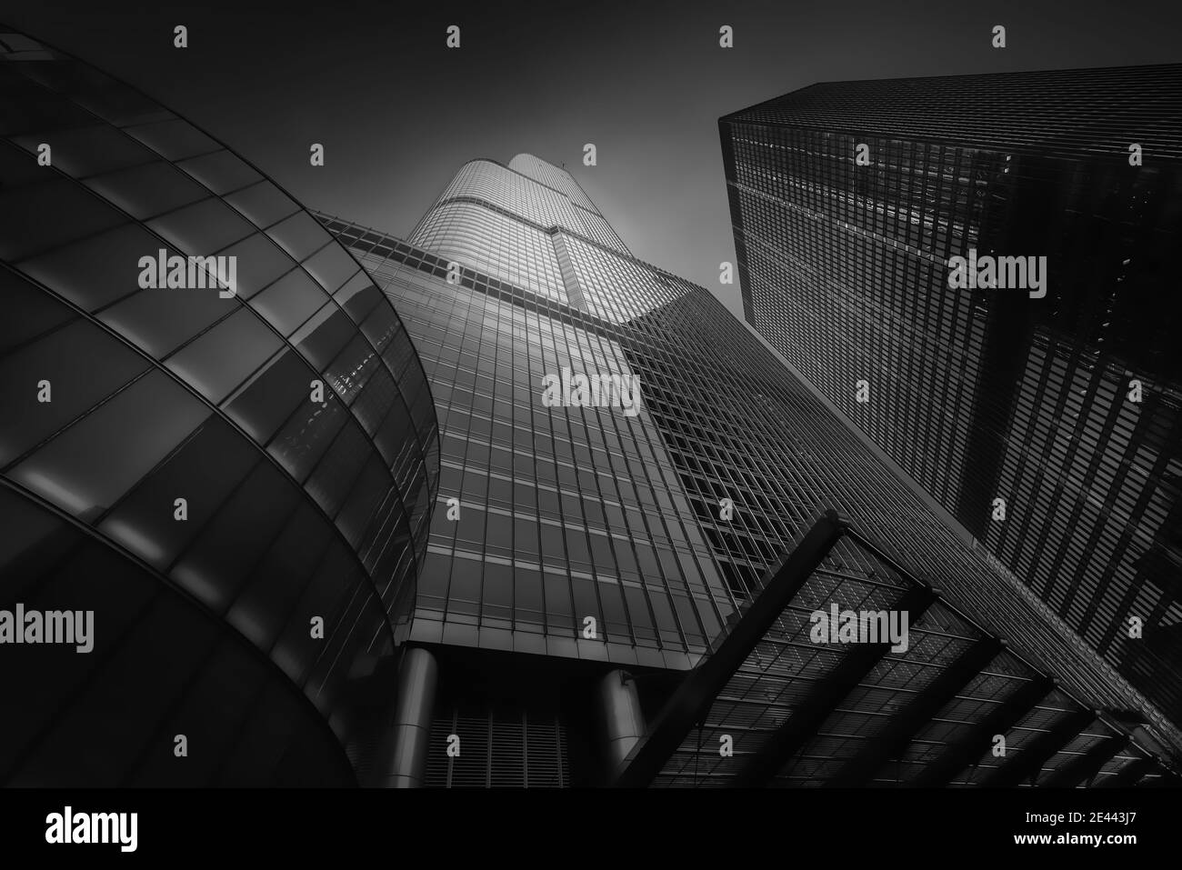 Glass wall high rise Black and White Stock Photos & Images - Alamy