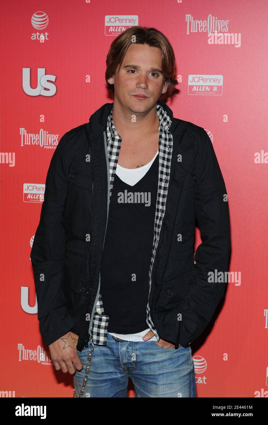 Sean Stewart arriving at the US Weekly Hot Hollywood Style Issue Party ...