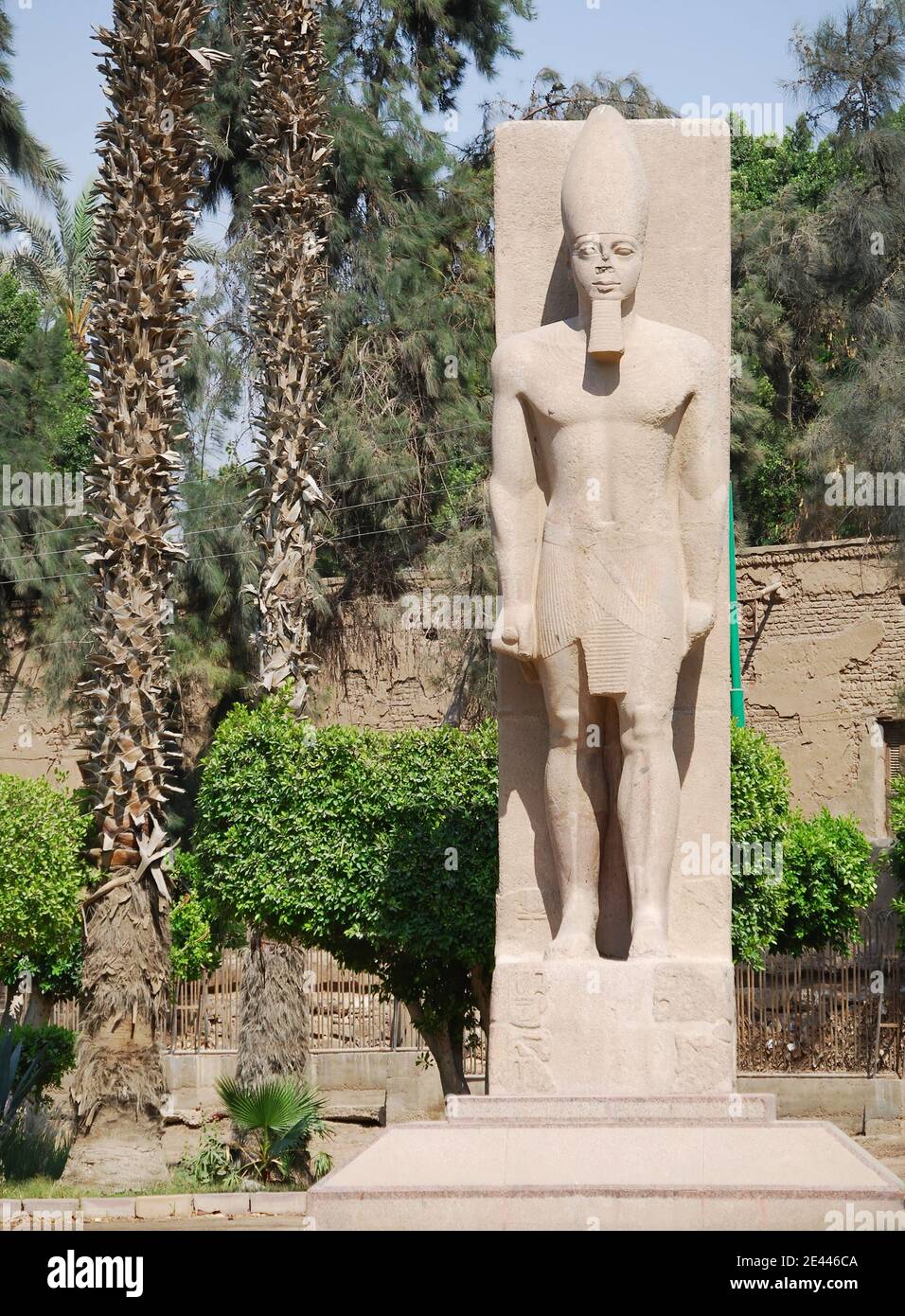 Statue of ancient egyptian Pharaoh. Cairo. Egypt Stock Photo - Alamy