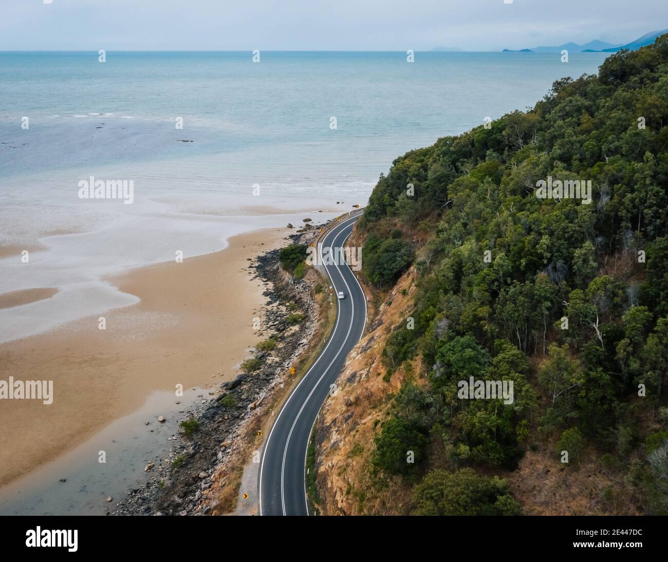 Great ocean road australia car hi-res stock photography and images - Alamy