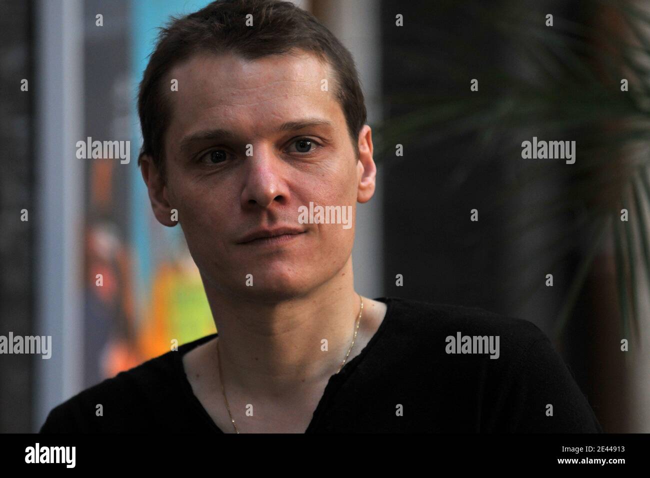 Incognito singer hi-res stock photography and images - Alamy