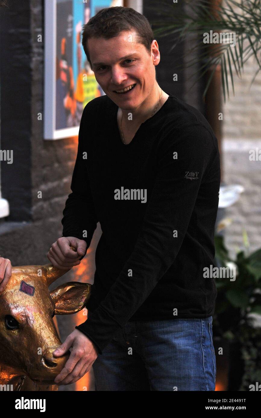 Incognito singer hi-res stock photography and images - Alamy