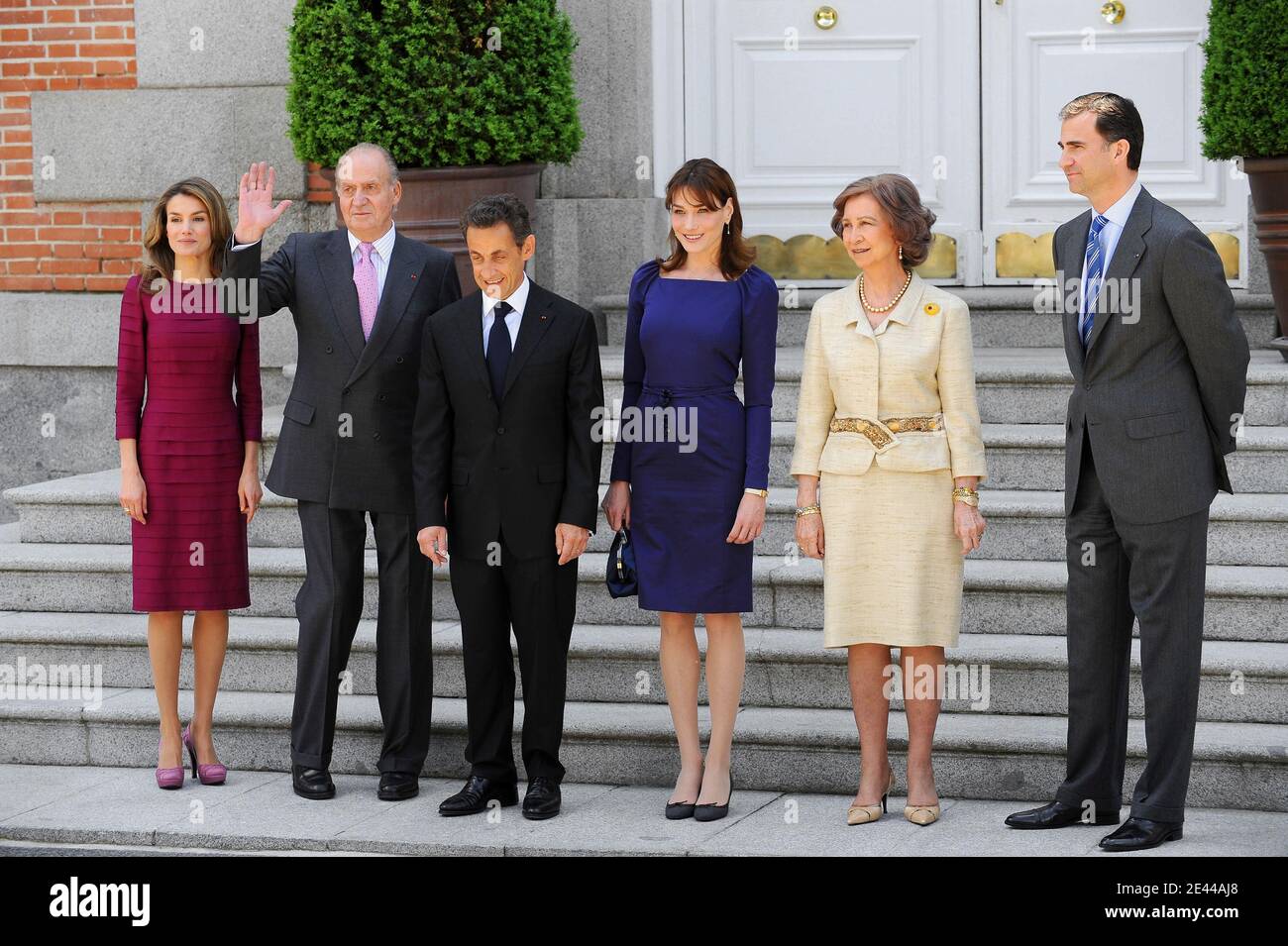 Carla bruni and princess letizia hi-res stock photography and images ...