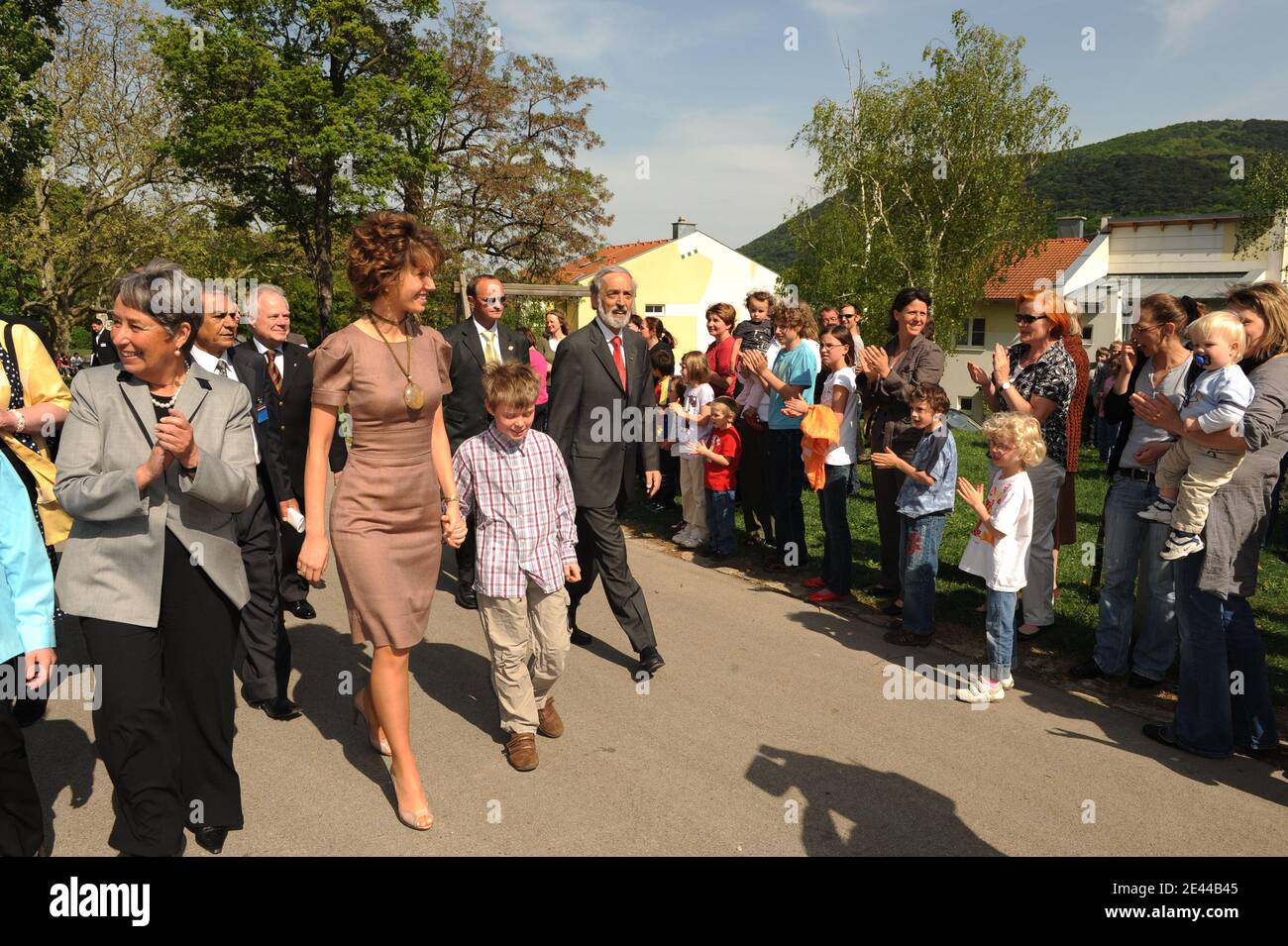 Austrian First Lady Margit Fischer (L) and Syrian First Lady Asma Al ...
