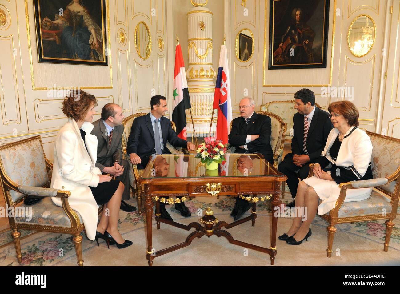 Wife syrian president al assad asma hi-res stock photography and images ...