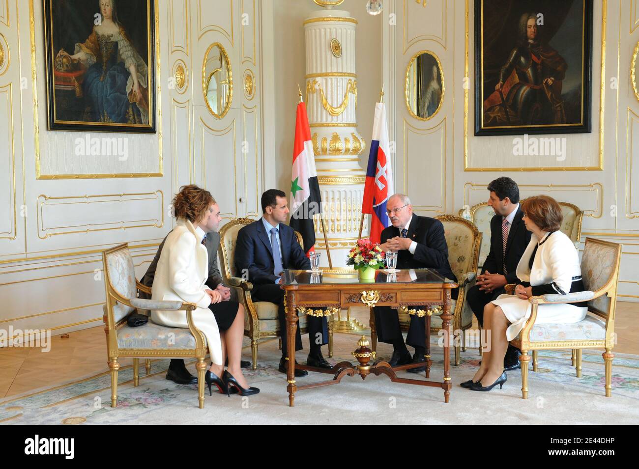 Slovak President Ivan Gasparovic and his wife Silvia receive Syrian ...