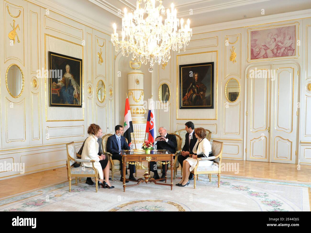 Slovak President Ivan Gasparovic and his wife Silvia receive Syrian ...