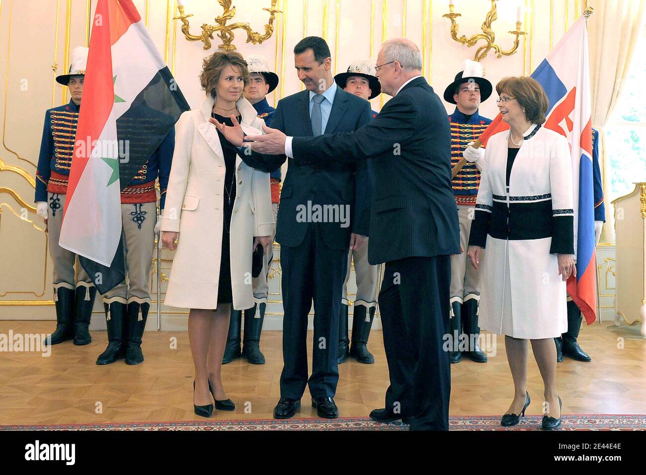 Slovak President Ivan Gasparovic and his wife Silvia receive Syrian ...
