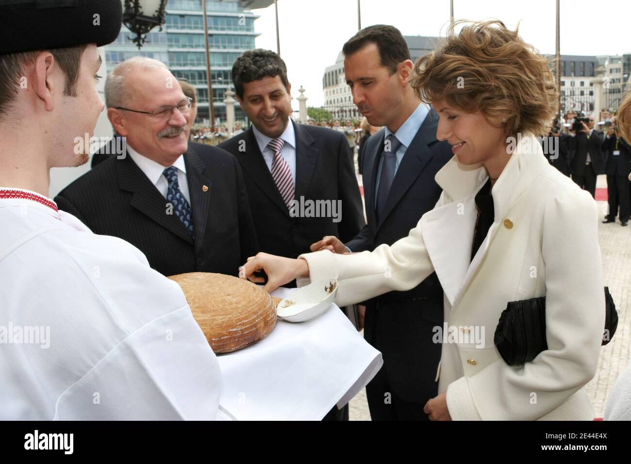 Wife syrian president al assad asma hi-res stock photography and images ...