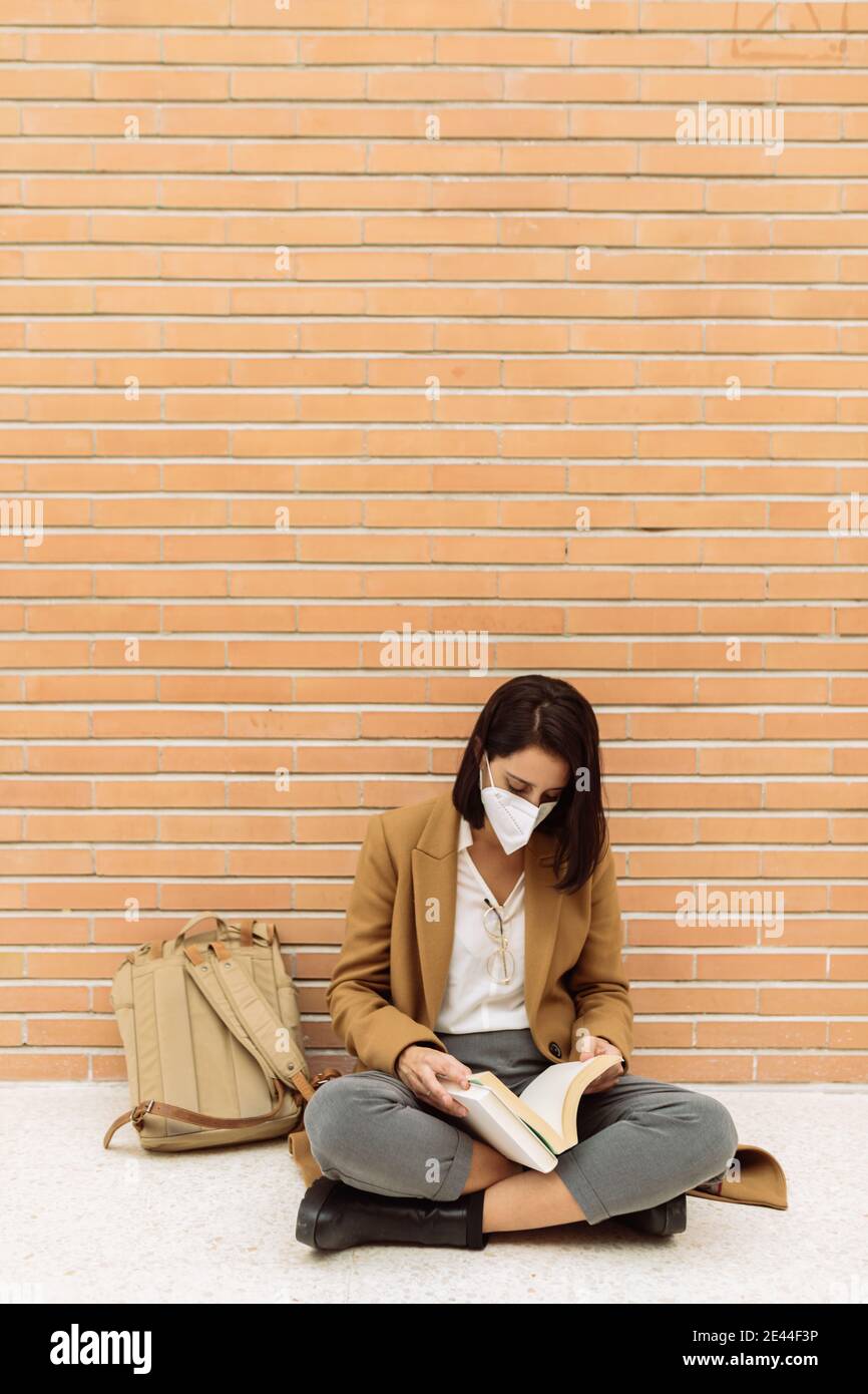 Skater automobile hi-res stock photography and images - Alamy