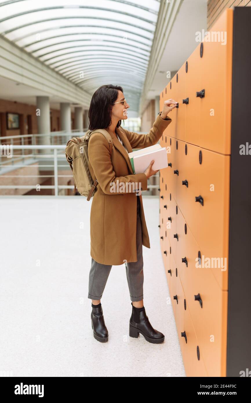Student locker hi-res stock photography and images - Alamy