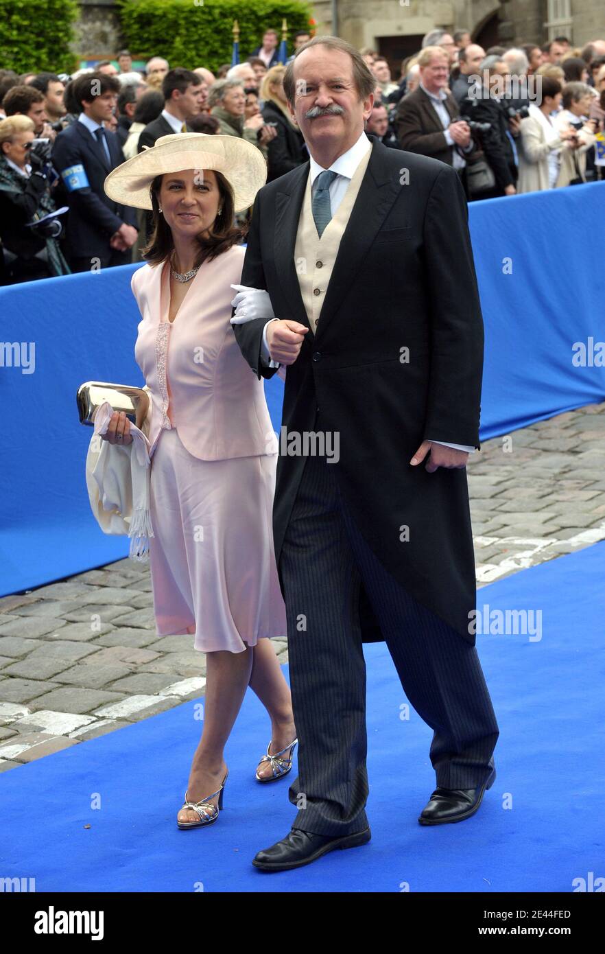 2009 france portugal hi-res stock photography and images - Alamy